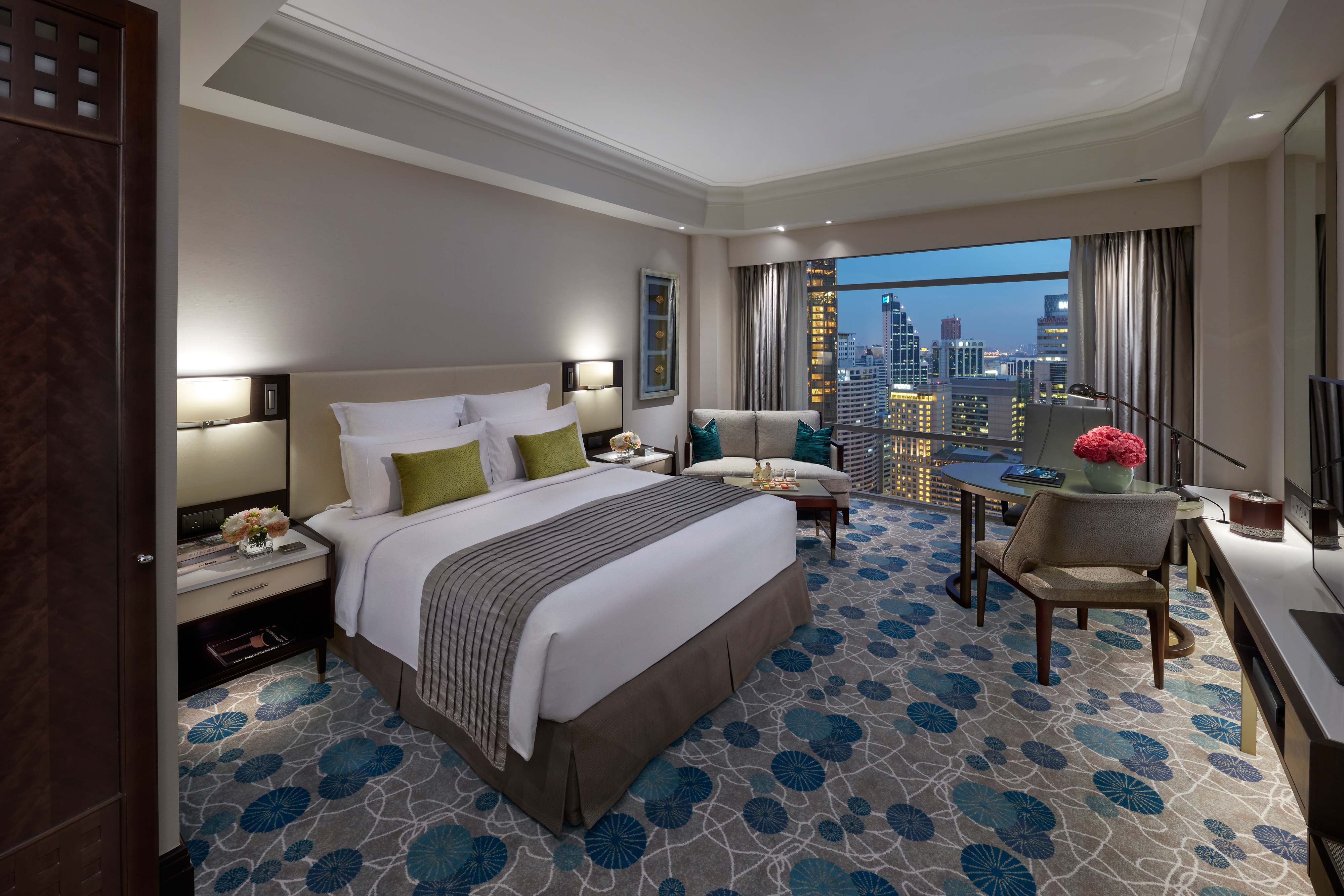 Luxury 5 Star Hotel | Petronas Towers | Mandarin Oriental, Kuala Lumpur Luxury 5 Star Hotel | Petronas Towers | Mandarin Oriental, Kuala Lumpur